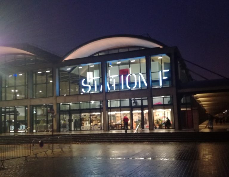 Station F : ces idées fausses que j’avais sur ce gigantesque campus de ...